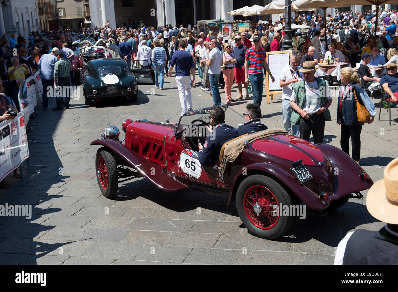 Oldtimer, People, Mille Miglia, 1000 Miglia Stock Photo - Alamy