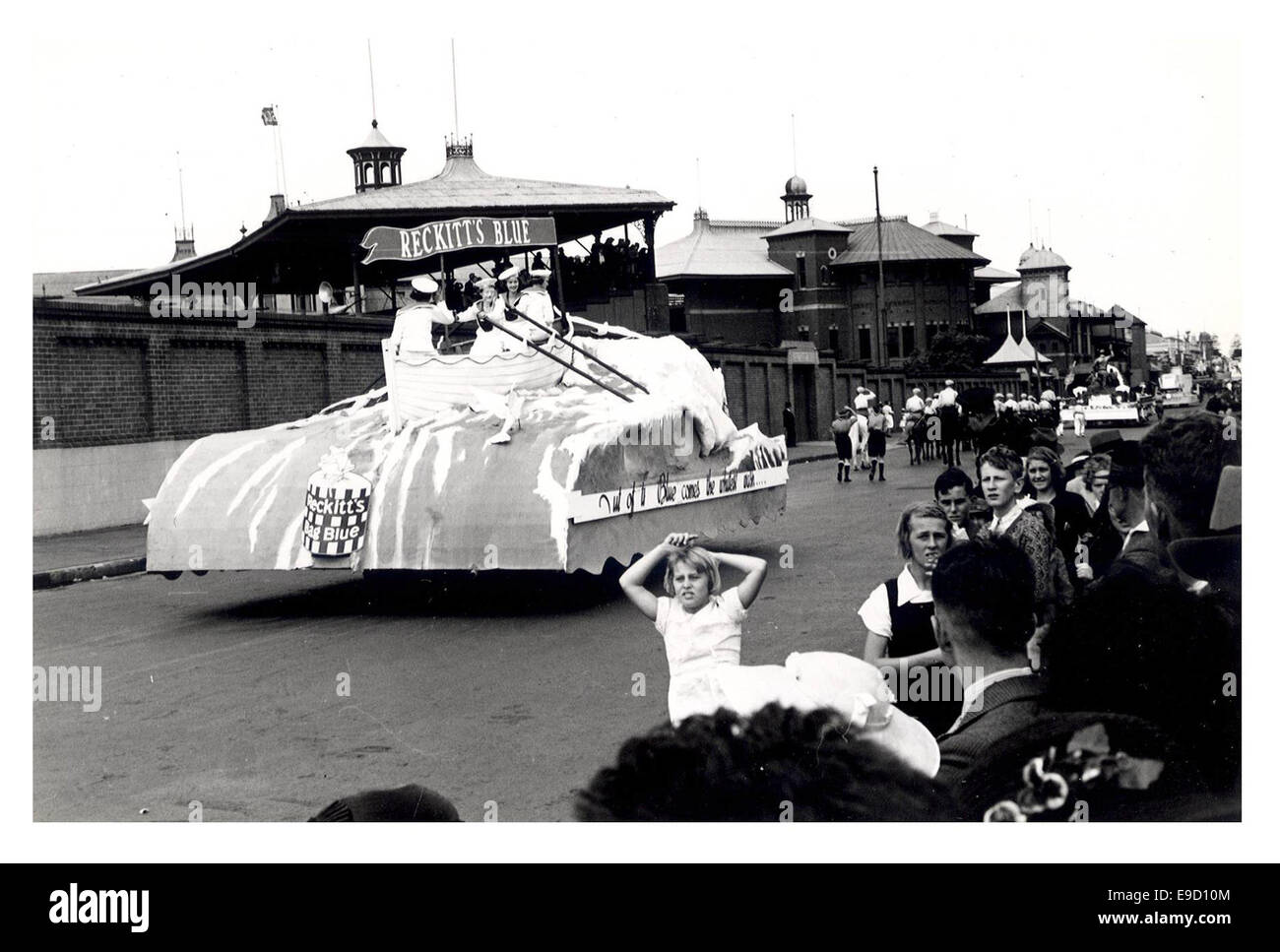 Reckitt’s Blue float “Australia's March to Nationhood” Australian 150th ...
