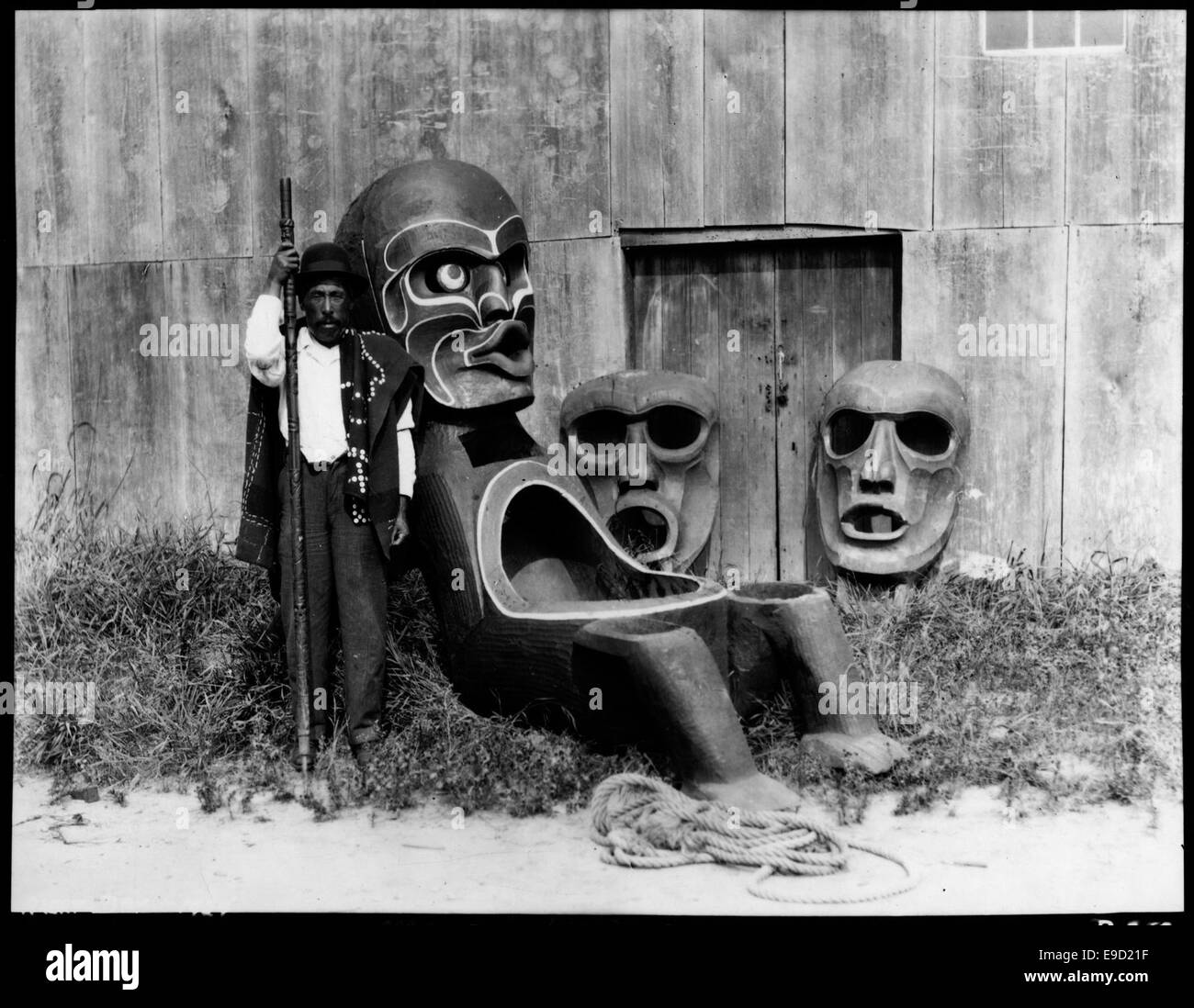 Haida nation Black and White Stock Photos & Images - Alamy