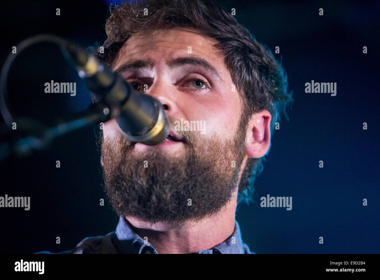 Passenger Lead Singer