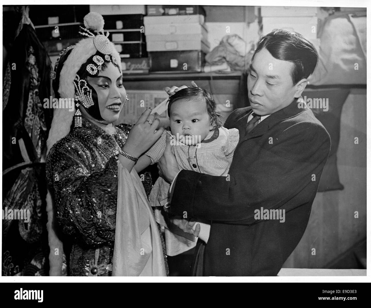 Backstage photo Black and White Stock Photos & Images - Alamy