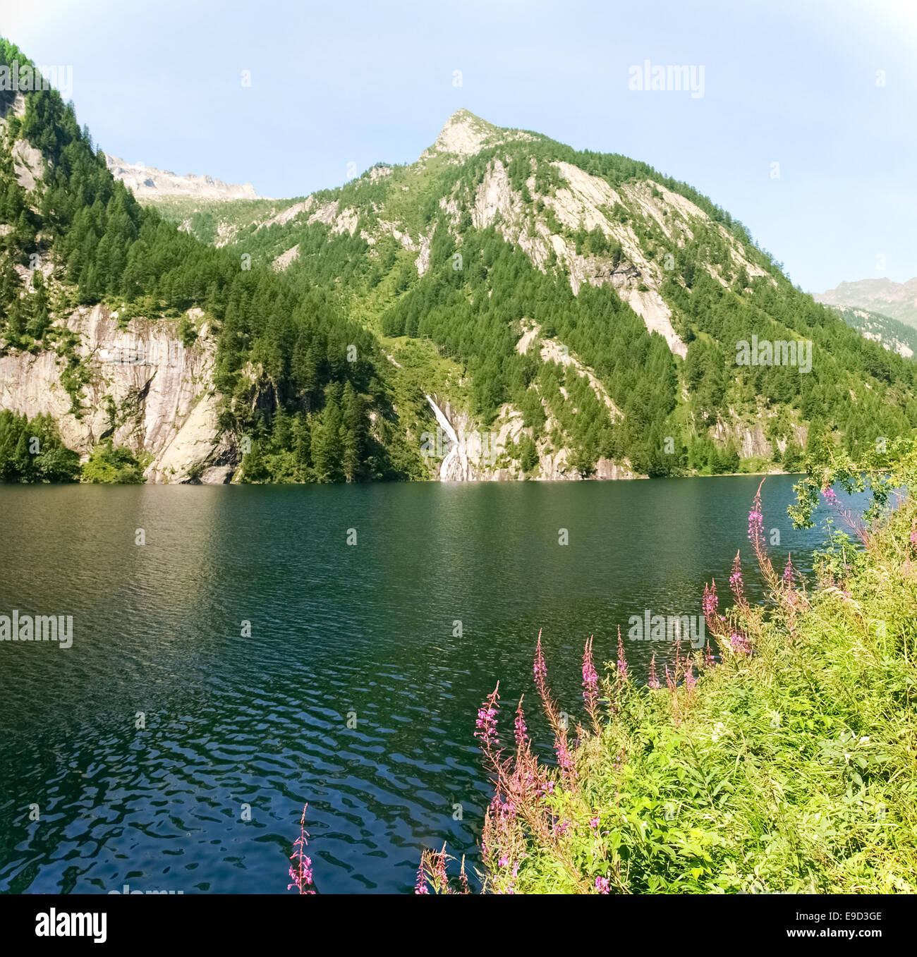 Lago sambuco hi-res stock photography and images - Alamy