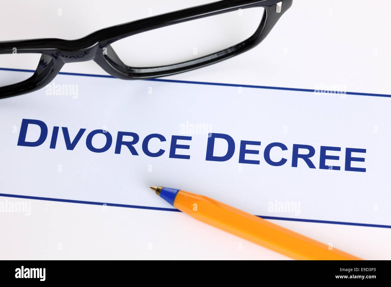Divorce decree hi-res stock photography and images - Alamy