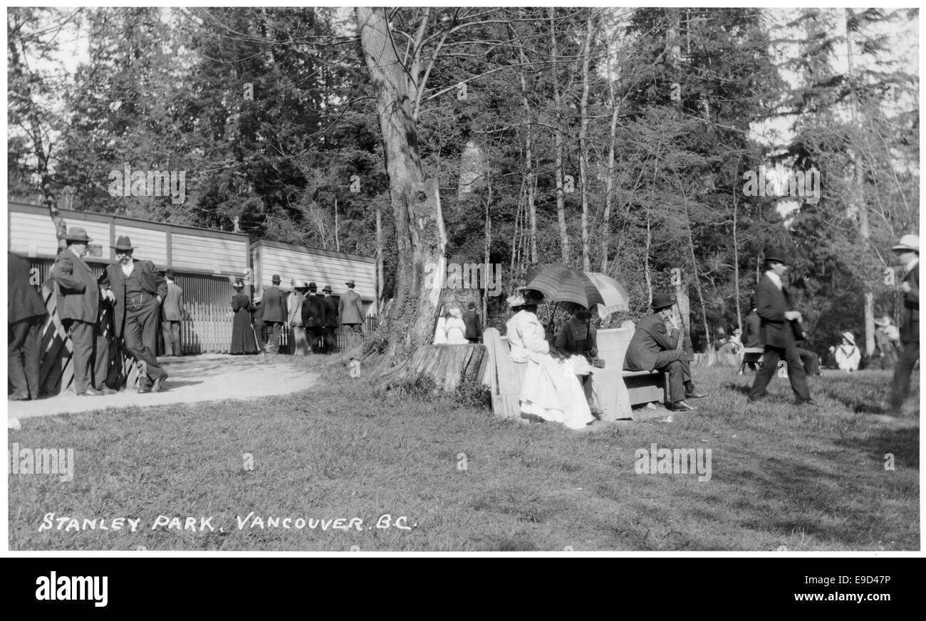 Outing animal Black and White Stock Photos & Images - Alamy