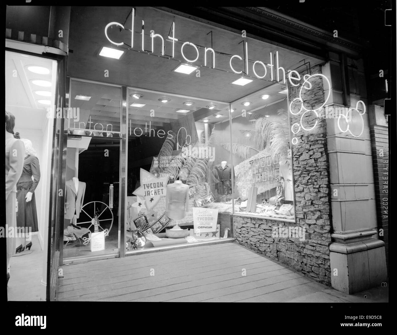 Clothes in display Black and White Stock Photos & Images - Alamy