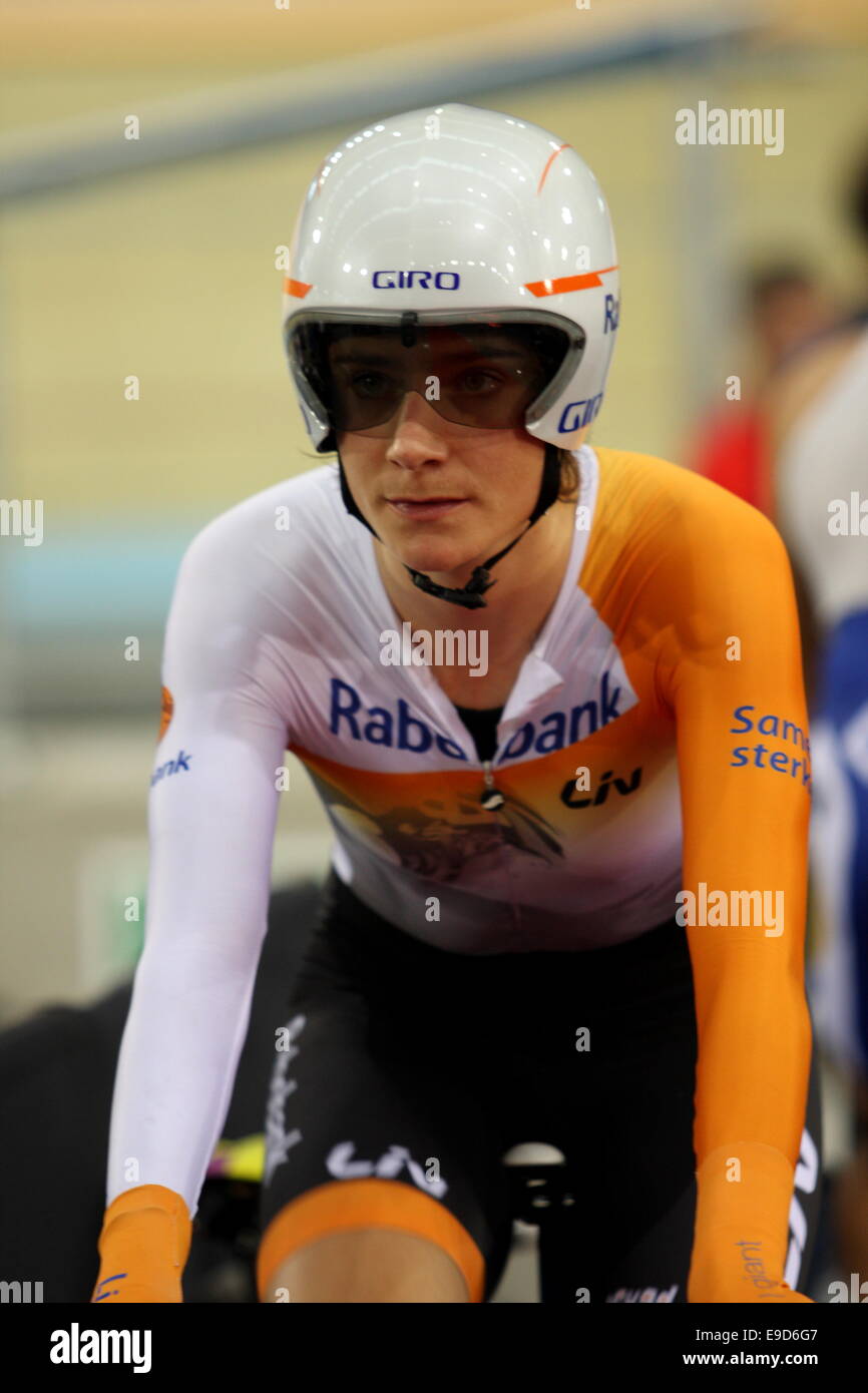 Lee Valley VeloPark, London, UK. 25th October 2014. Revolution Series ...