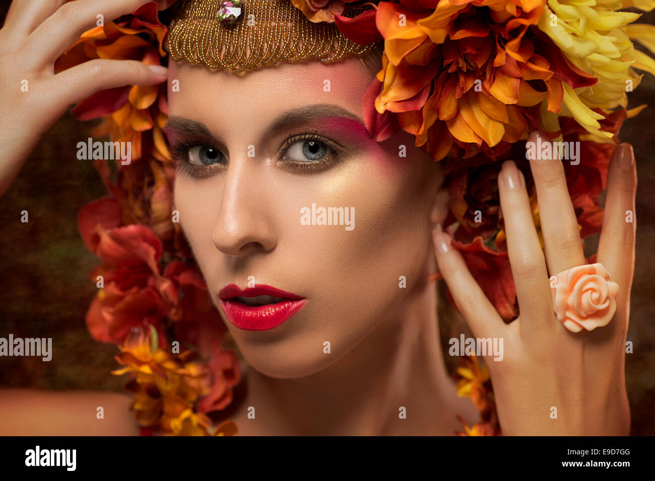 Beauty portrait hi-res stock photography and images - Alamy