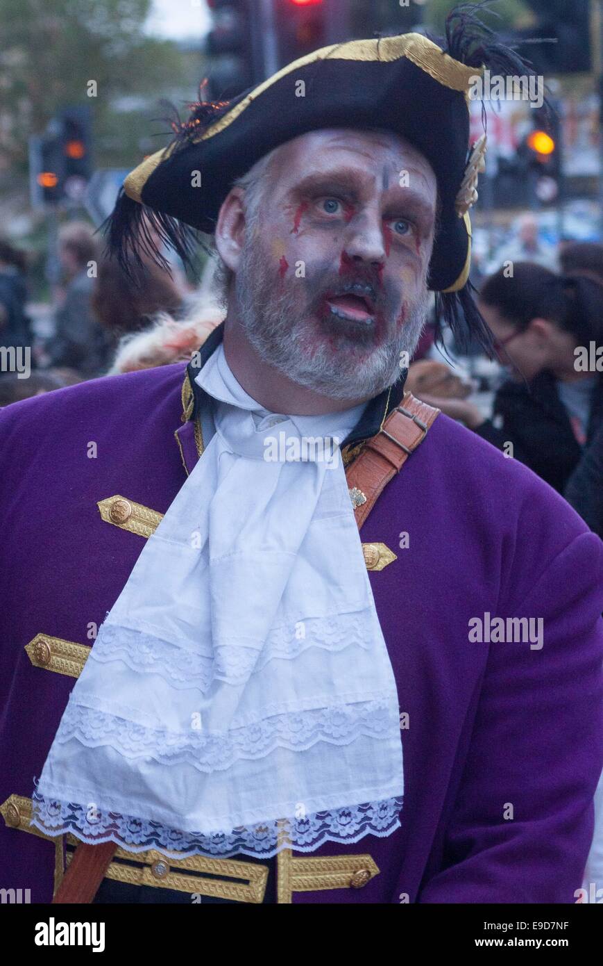 Chris brown town crier royal hi-res stock photography and images - Alamy