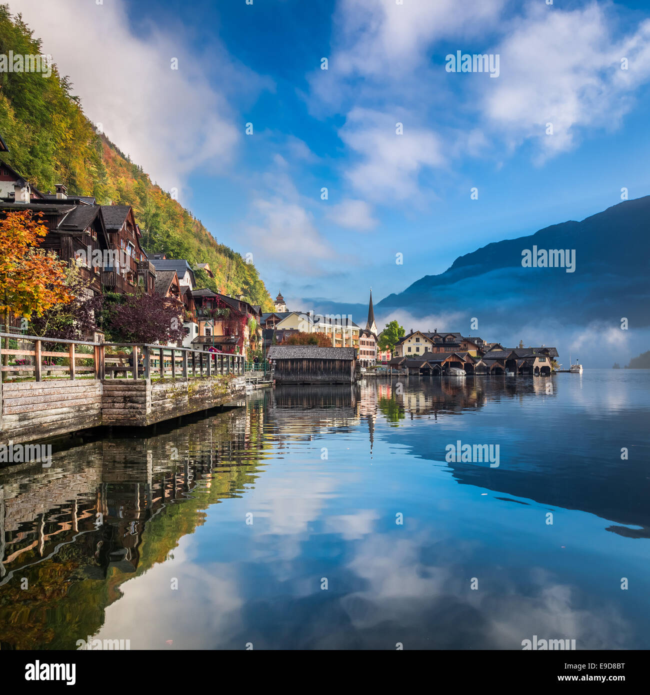 Misty lake at dawn in the Alps Stock Photo - Alamy