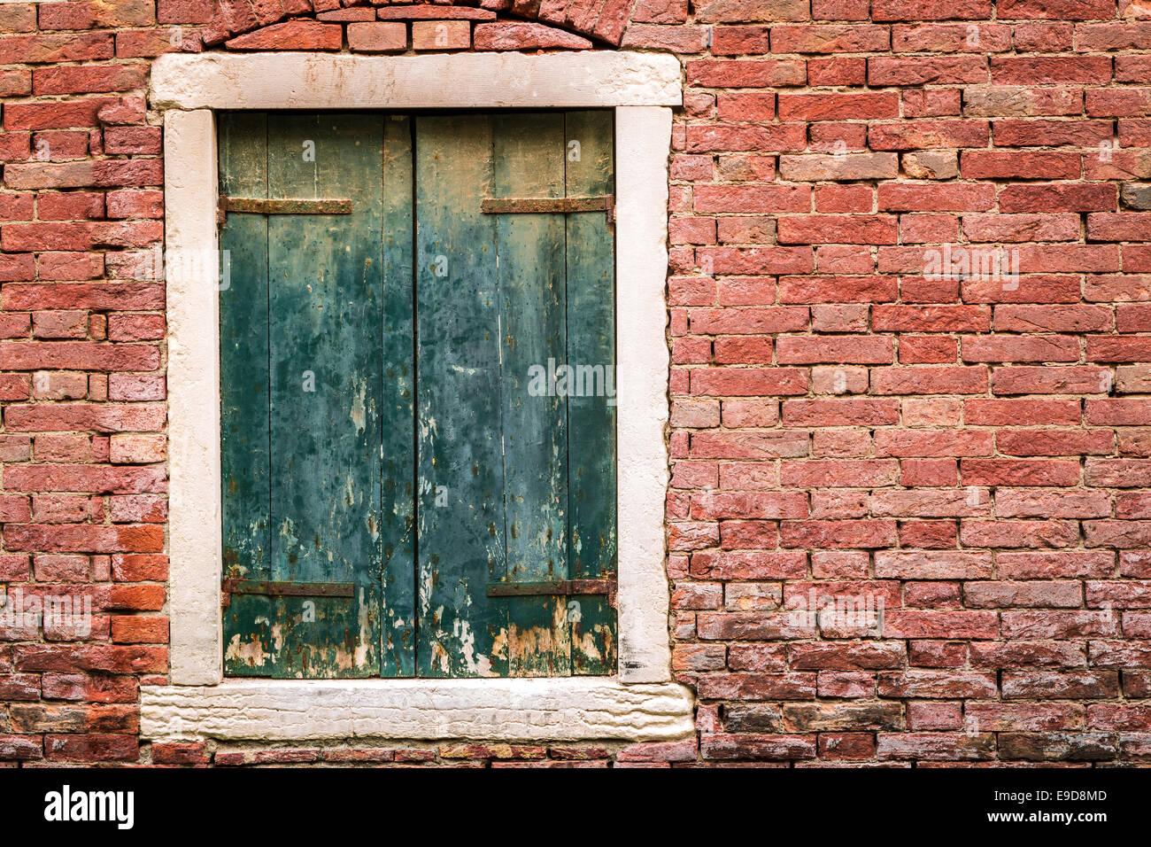 Ancient window in a house in Venice Stock Photo - Alamy