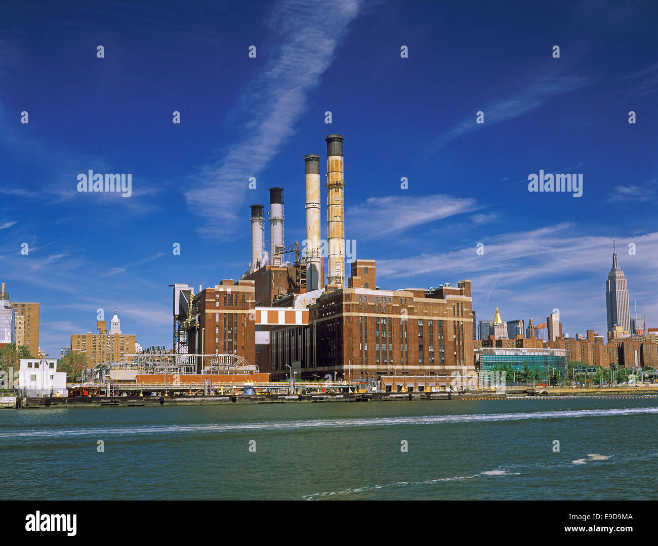 Manhattan con edison plant hi-res stock photography and images - Alamy