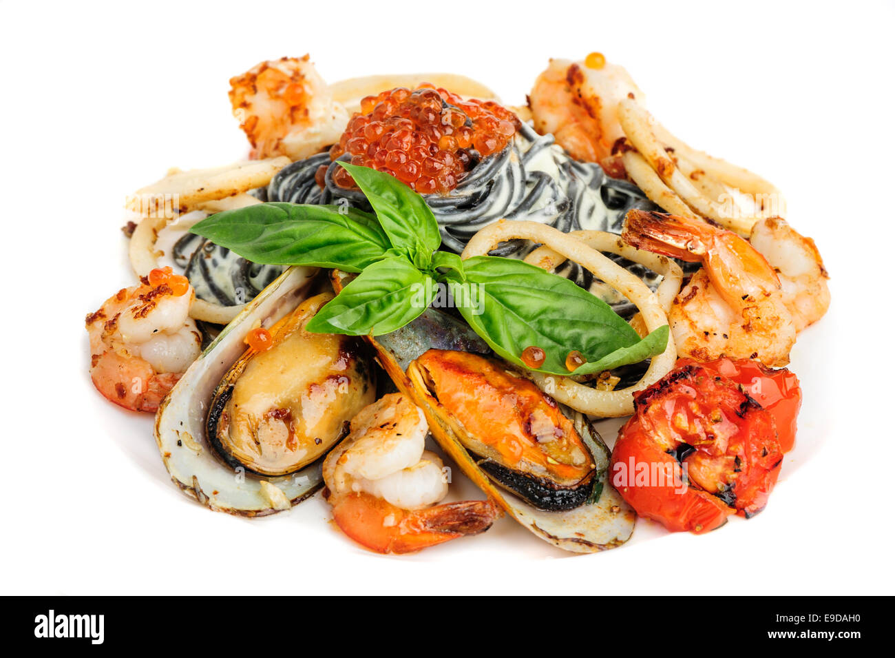 Pasta seafood italian food Cut Out Stock Images & Pictures - Alamy
