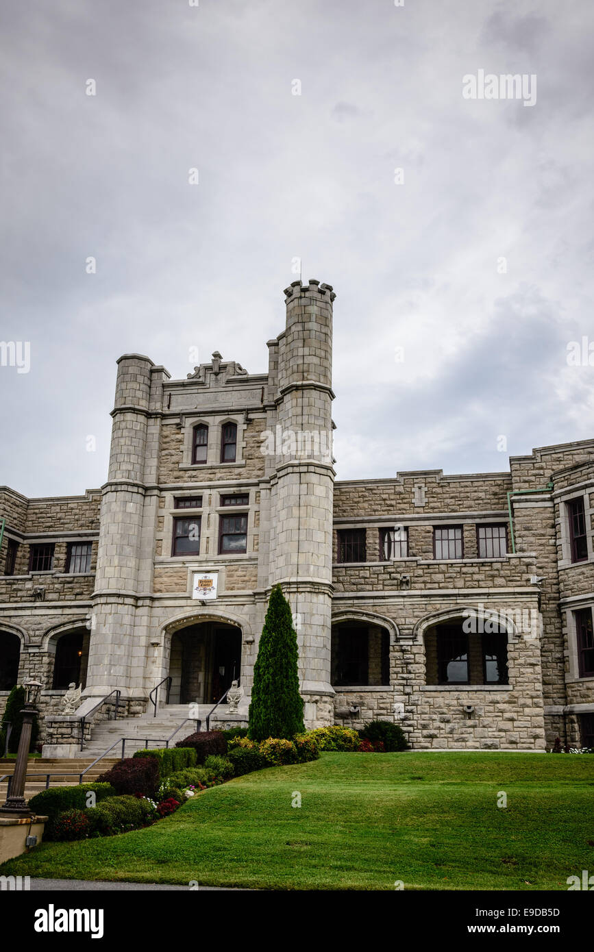 Pythian Home of Missouri (Pythian Castle), 1451 East Pythian Street ...