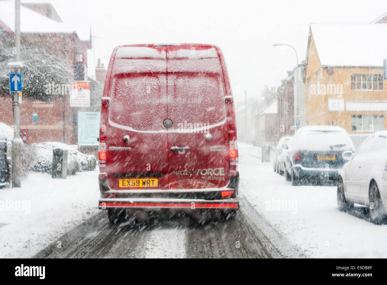 Parcel force delivery vehicle hi-res stock photography and images - Alamy