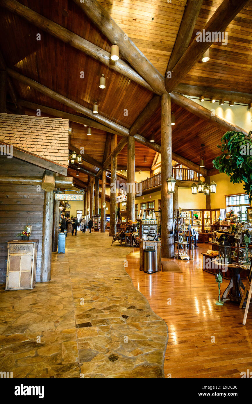 Foyer, Keeter Center, College of the Ozarks (Hard Work U), Point ...