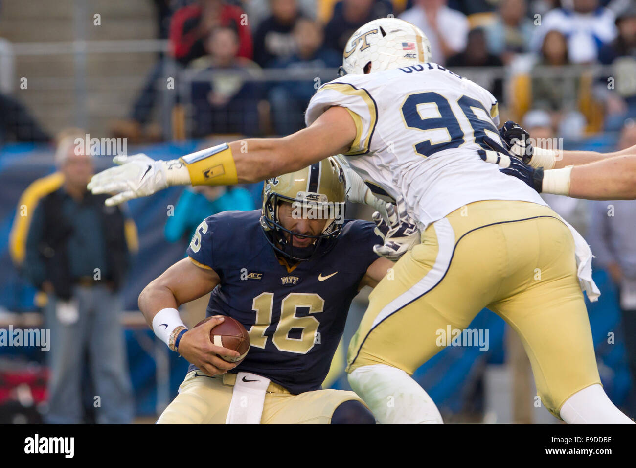 Pittsburgh, Pennsylvania, USA. 25th Oct, 2014. Pittsburgh QB CHAD ...