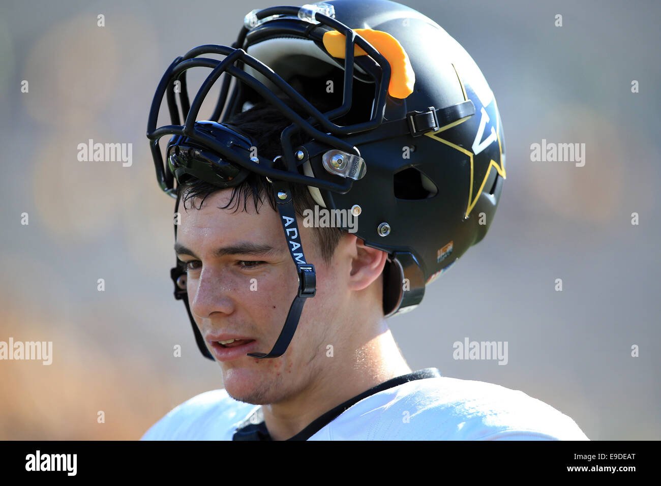 October 25, 2014 Columbia, MO: Vanderbilt Commodores quarterback Wade ...