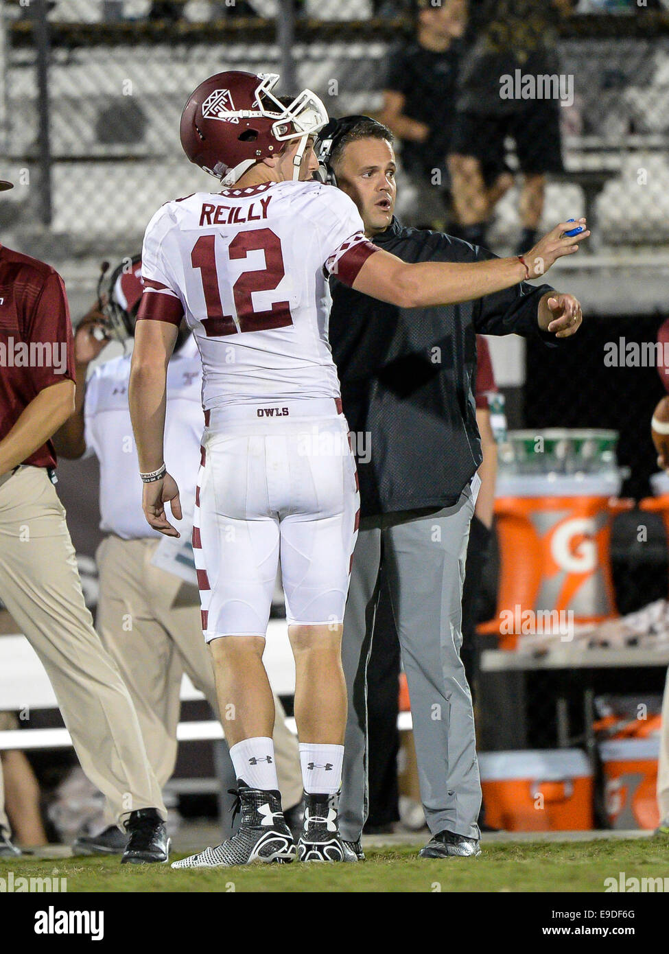 October 25, 2014 - Orlando, FL, U.S: Temple Owls quarterback Connor ...