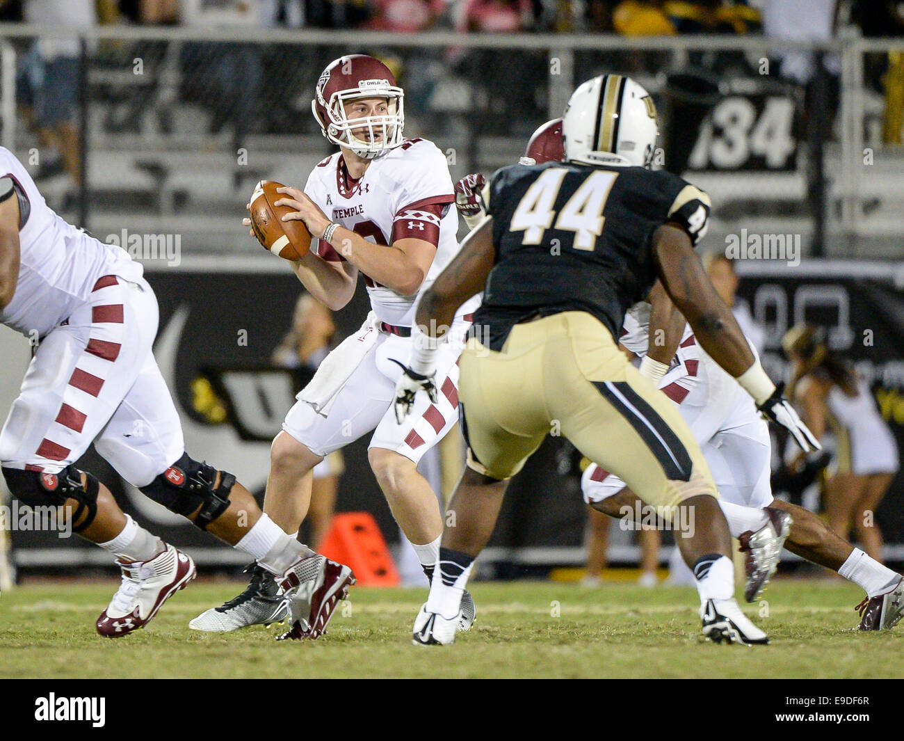 October 25, 2014 - Orlando, FL, U.S: Temple Owls quarterback Connor ...
