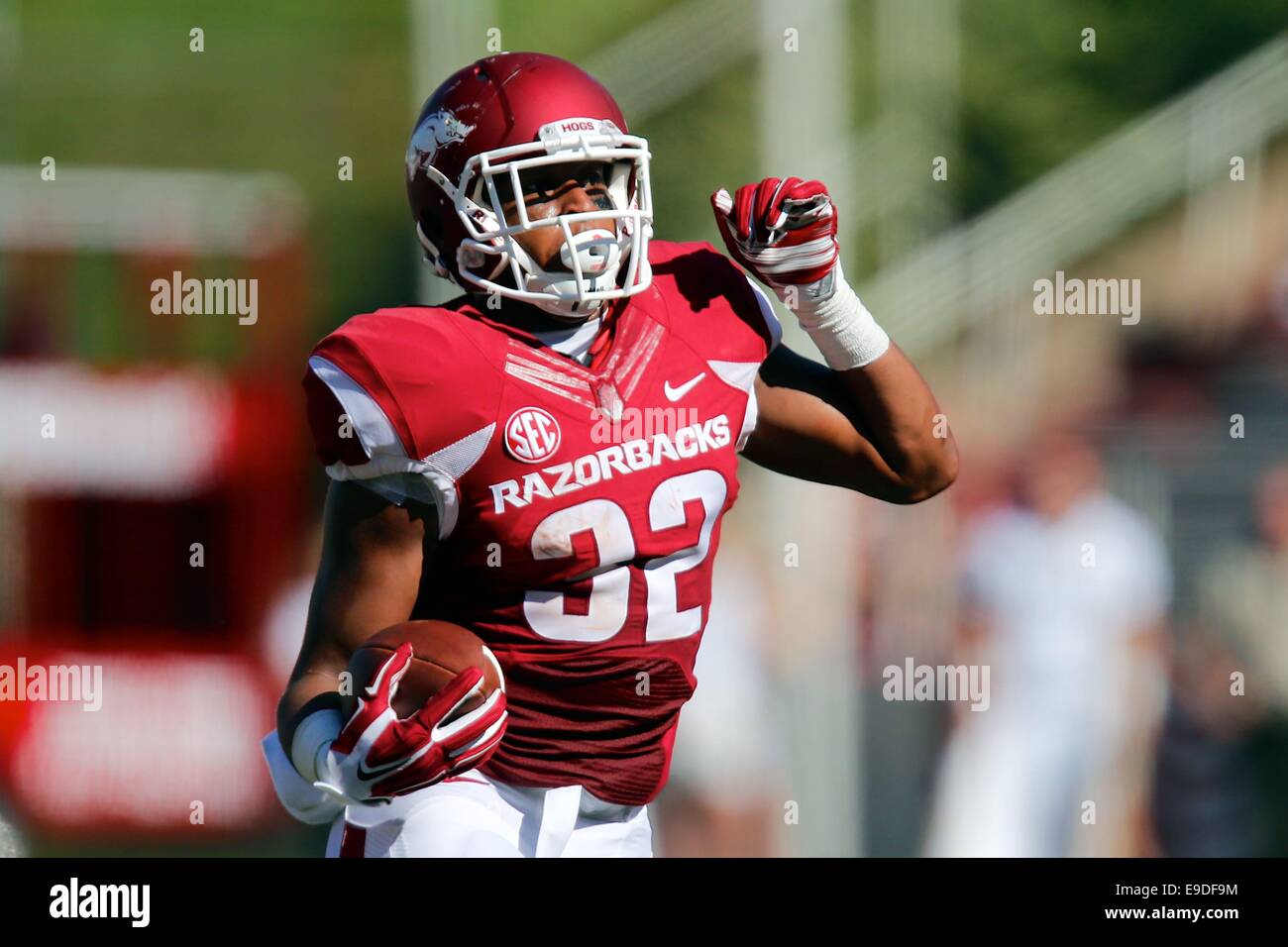 Fayetteville, AR. 25th Oct, 2014. Razorback running back Jonathan ...