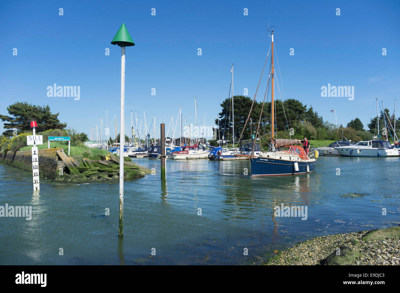 Emsworth boat hi-res stock photography and images - Alamy