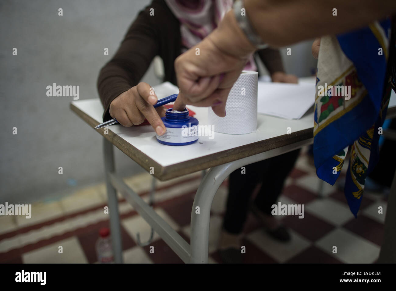 Ink finger voting hi-res stock photography and images - Alamy