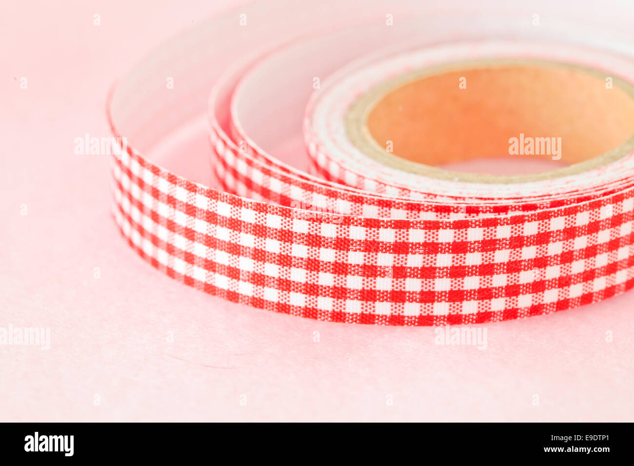 Red and white patterned ribbon Stock Photo - Alamy