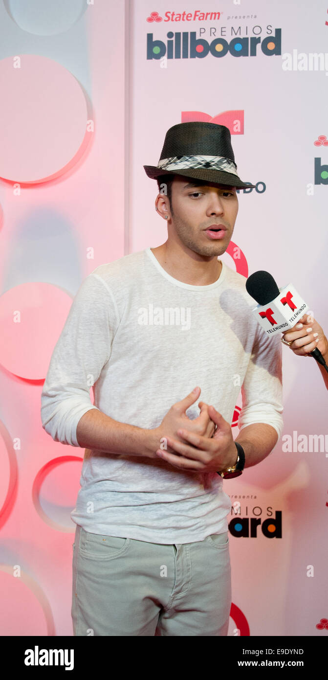 Puerto Rican Reggaeton star Miguelito with American singer-songwriter ...