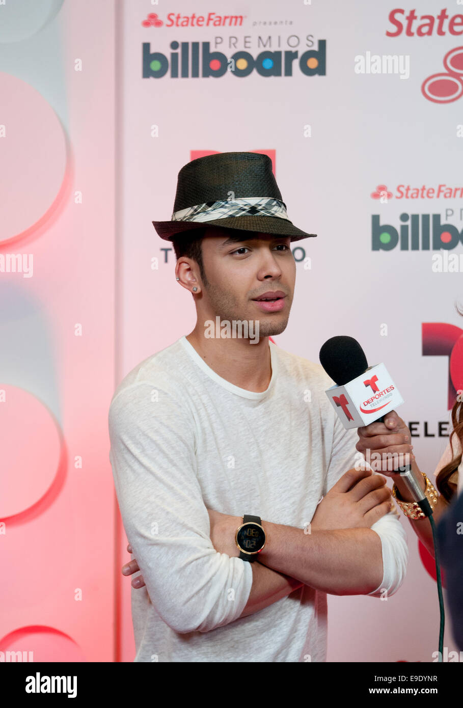 Puerto Rican Reggaeton star Miguelito with American singer-songwriter ...