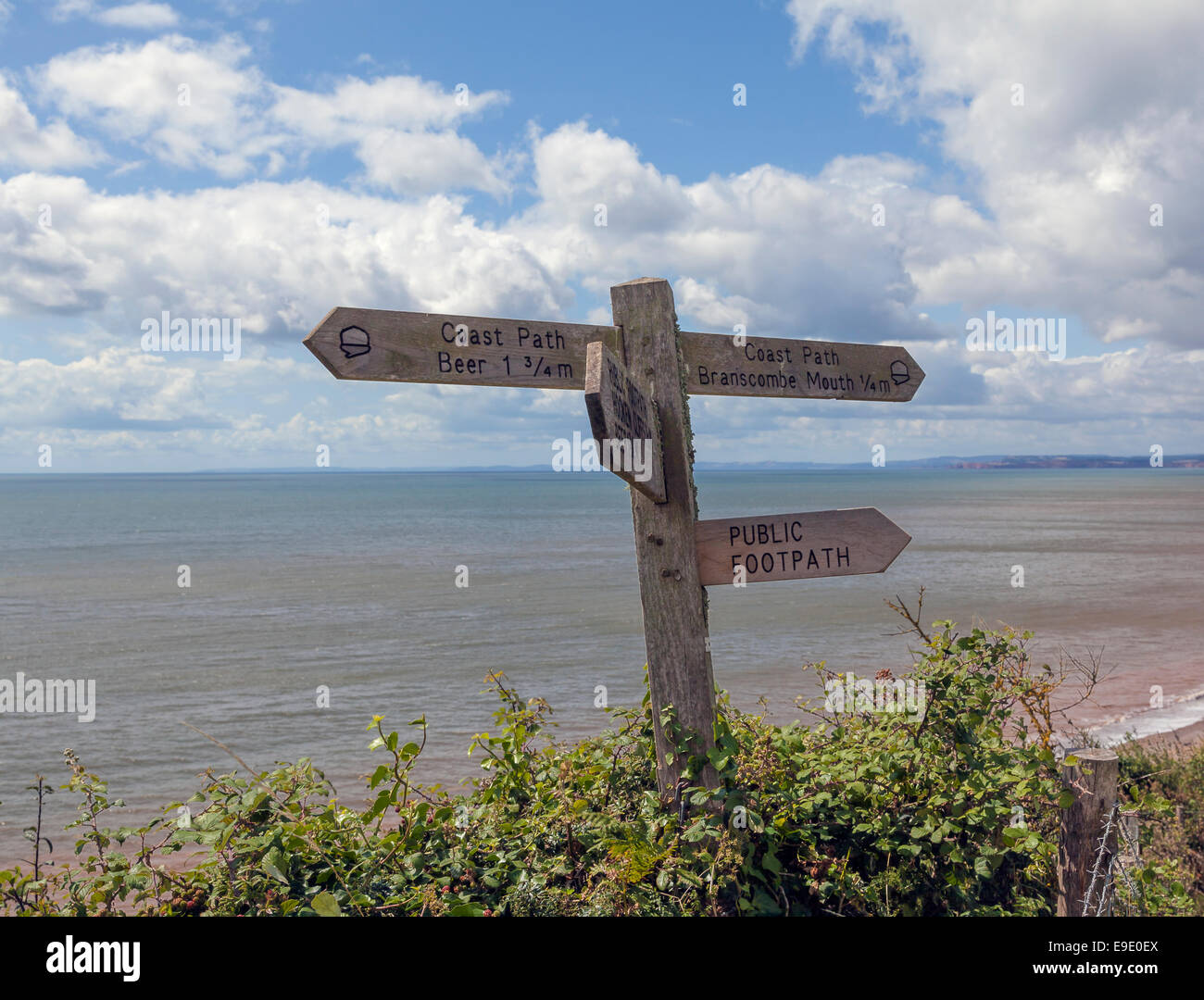 Coastal path sign Stock Photo - Alamy