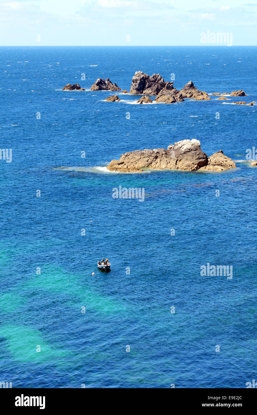 Shag rock hi-res stock photography and images - Alamy