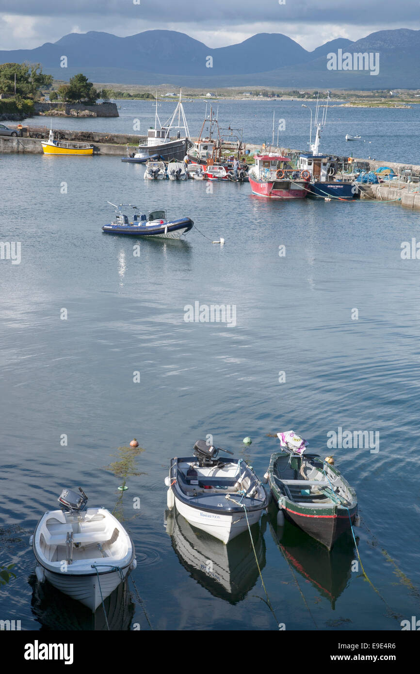 Roundstone Harbour, Connemara; County Galway; Ireland Stock Photo - Alamy