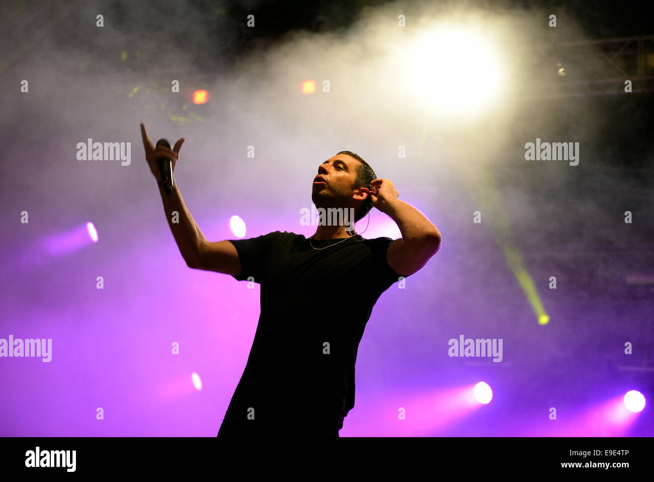 Example rapper hi-res stock photography and images - Alamy