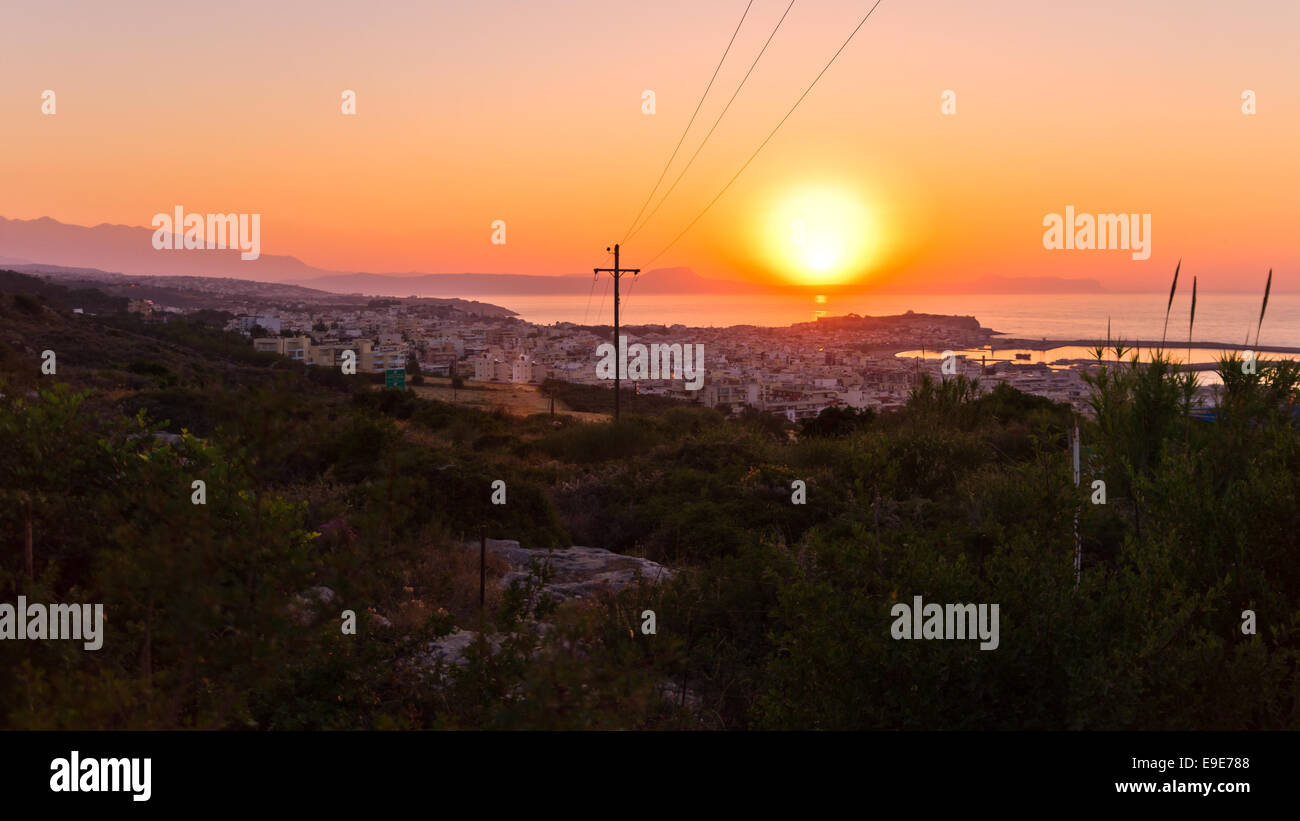 Panorama of Rethymno harbor at sunset, island of Crete Stock Photo - Alamy
