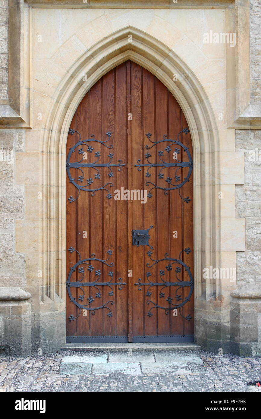 Medieval front door in the downtown of London, UK Stock Photo - Alamy