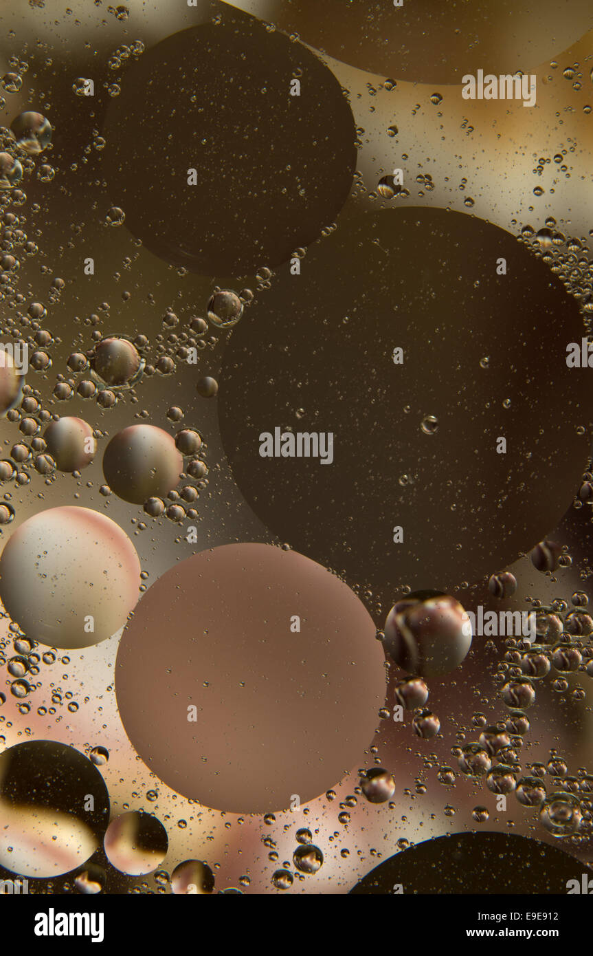 Floating oil pattern hi-res stock photography and images - Alamy