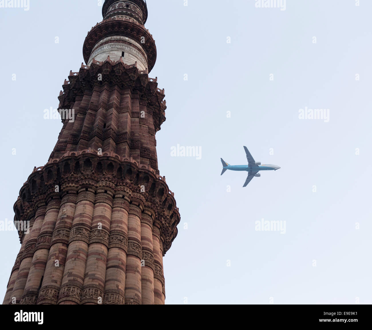 Complex airplane hi-res stock photography and images - Alamy