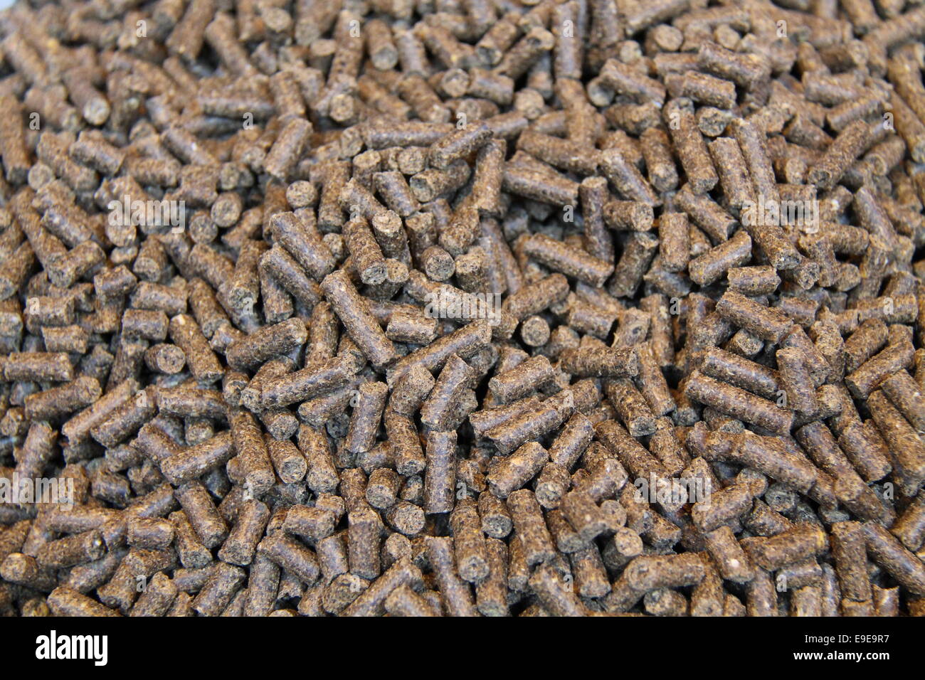 Sheep pellets hi-res stock photography and images - Alamy