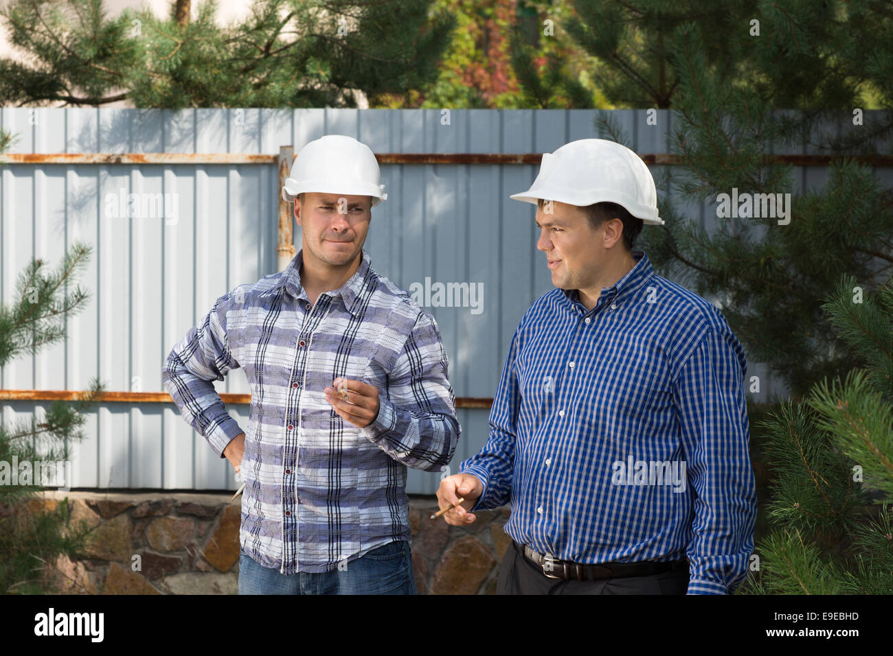 Smoke break hi-res stock photography and images - Alamy