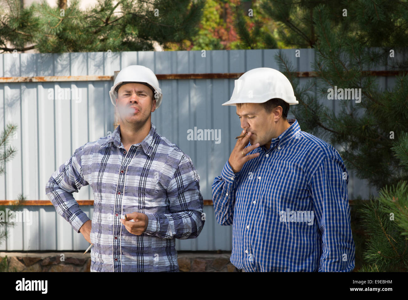 Smoke break hi-res stock photography and images - Alamy