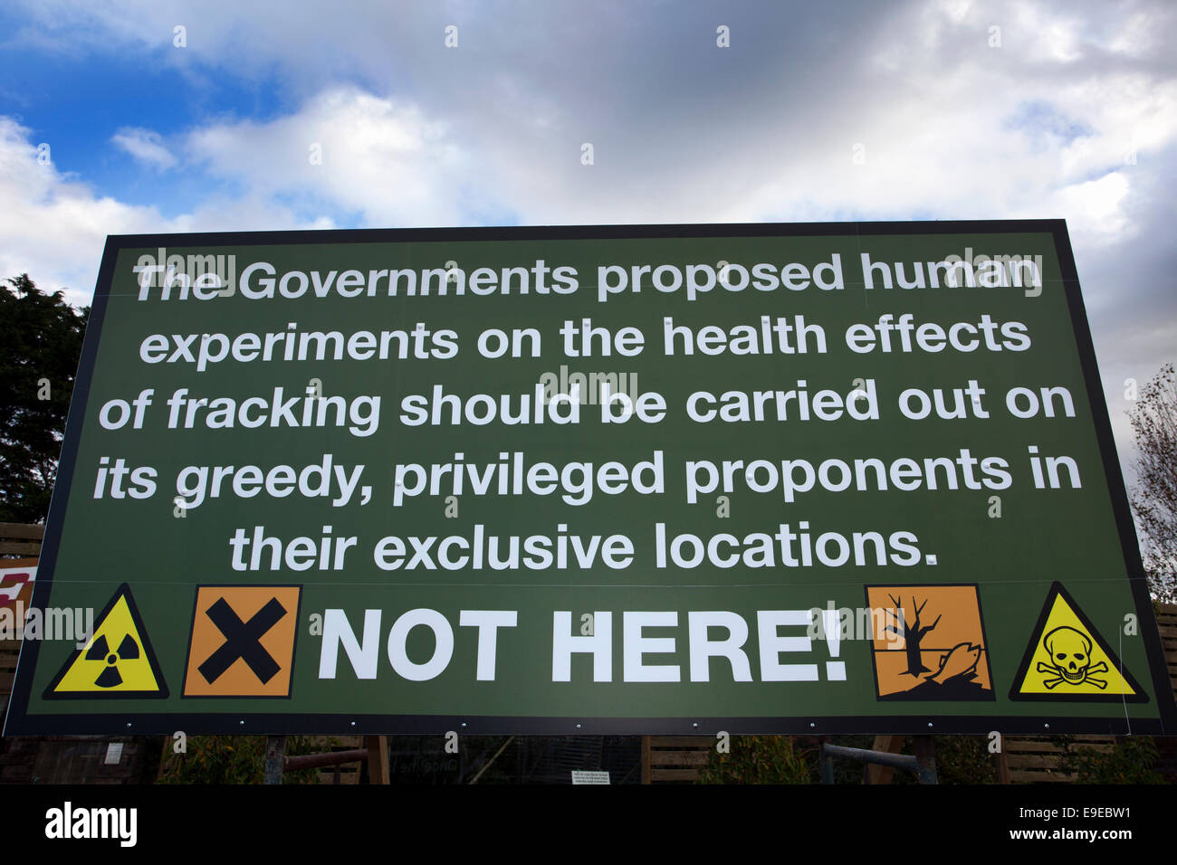 a cuadrilla plumpton frack off anti protest shale gas extraction ...