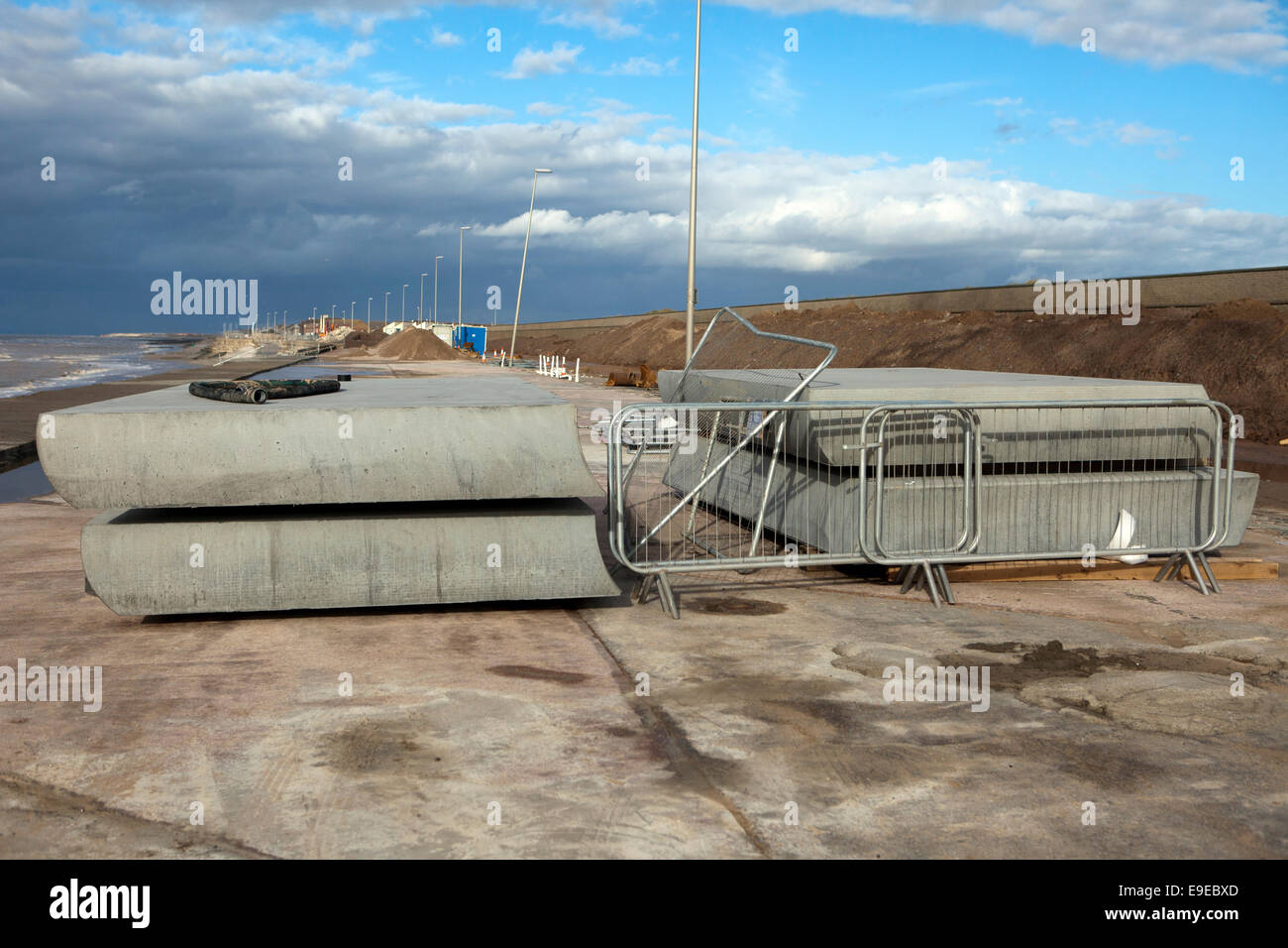 Coastal Defence Wall on Rossall Promenade Thornton-Cleveleys, UK Stock ...
