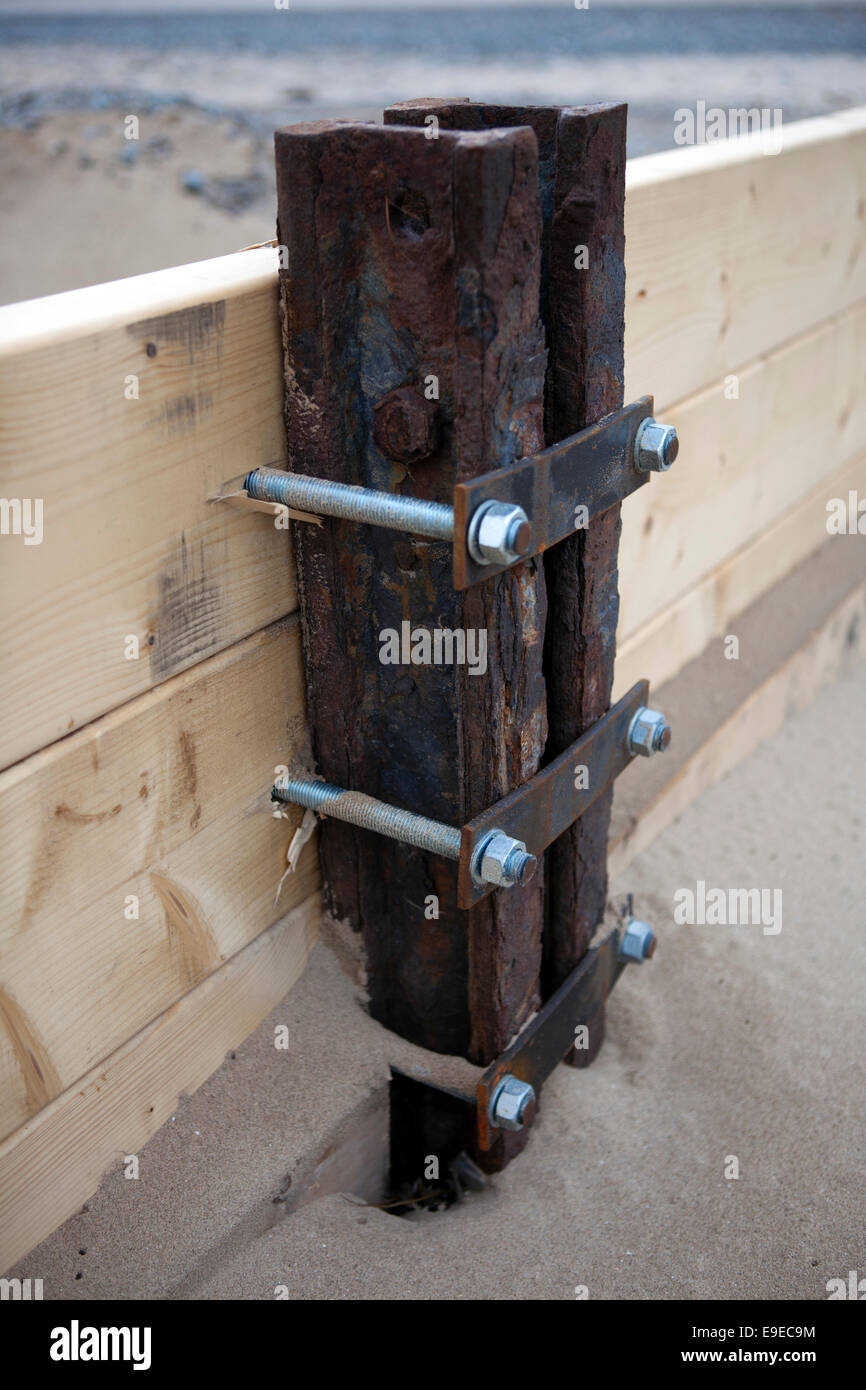 Rock armour and groynes coastal erosion hi-res stock photography and ...