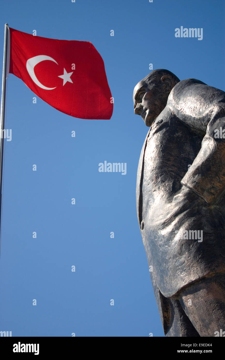 Kemal ataturk statue hi-res stock photography and images - Alamy