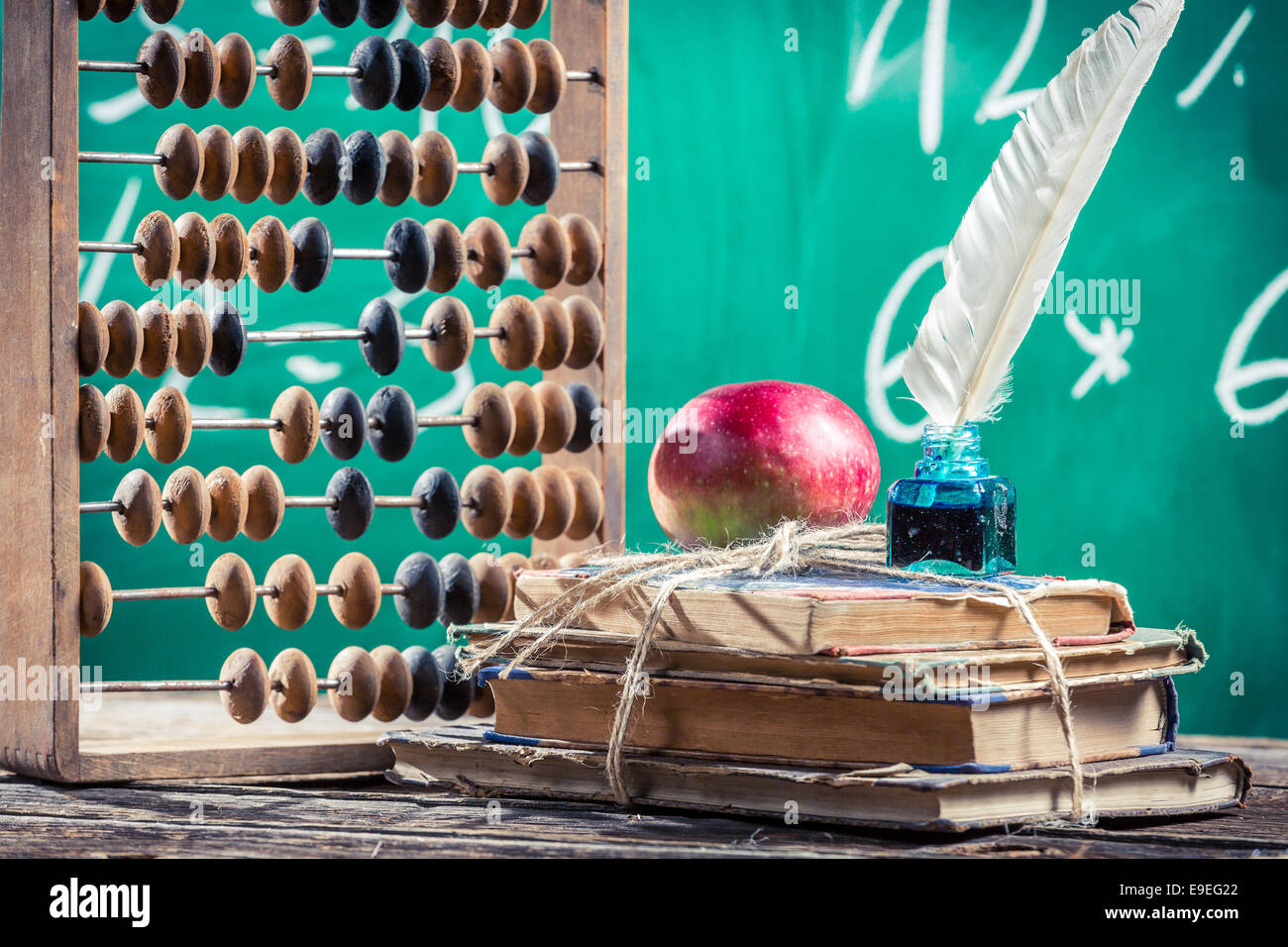 Primary school science hi-res stock photography and images - Alamy