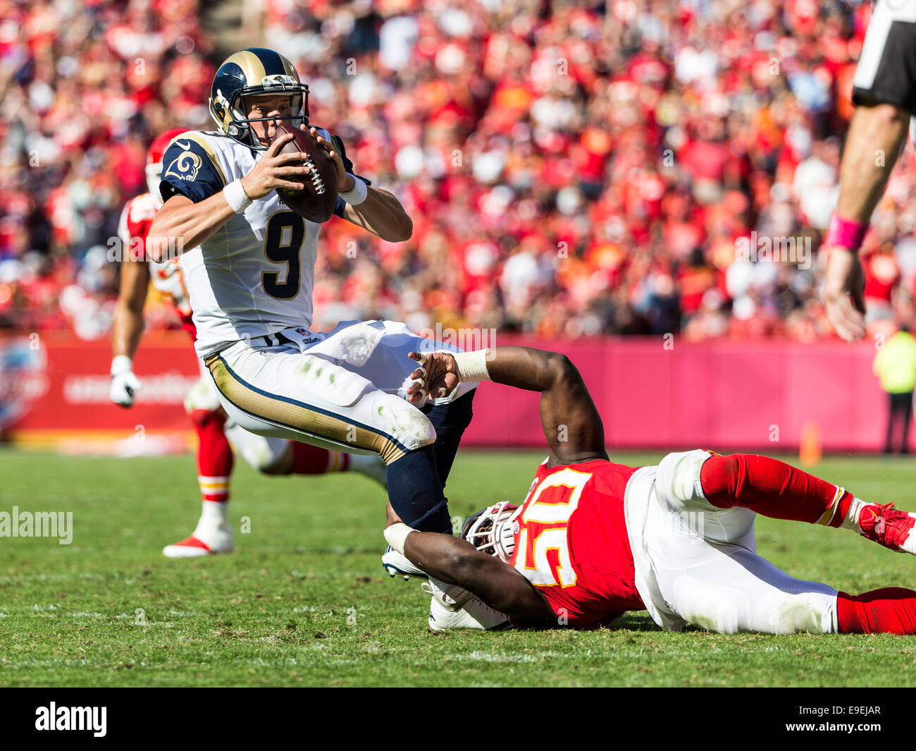Kansas City, MO, USA. 26th Oct, 2014. St. Louis Rams quarterback Austin ...