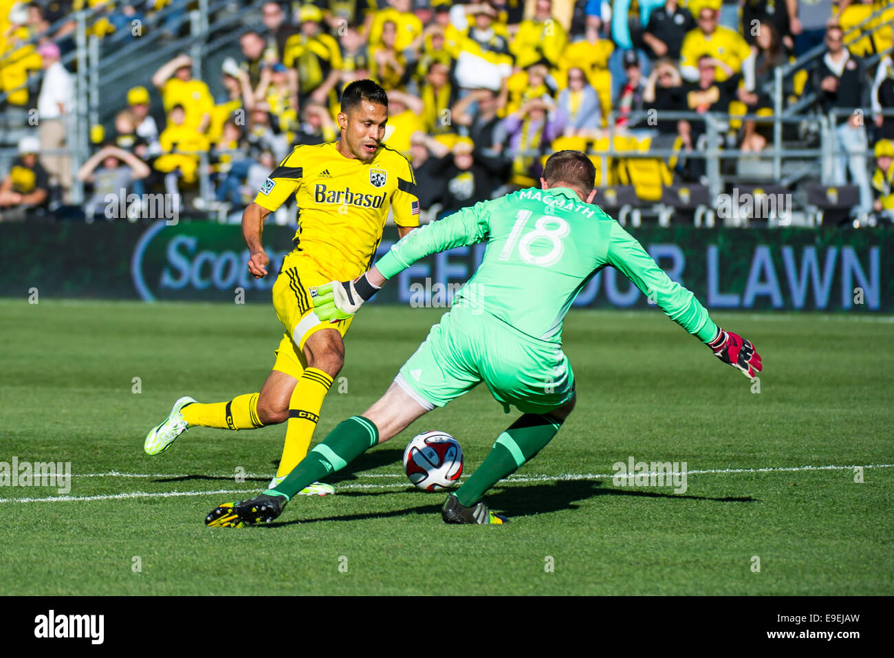 Colombus, OH, USA. 26th Oct, 2014. Columbus Crew forward Jairo Arrieta ...