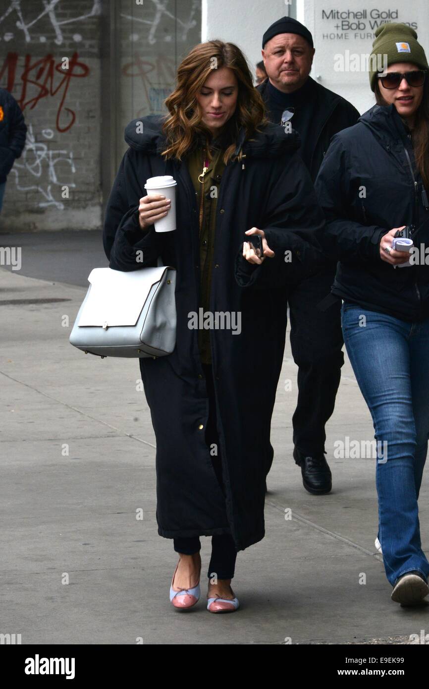 Allison Williams on the set of 'Girls' shooting on location in ...