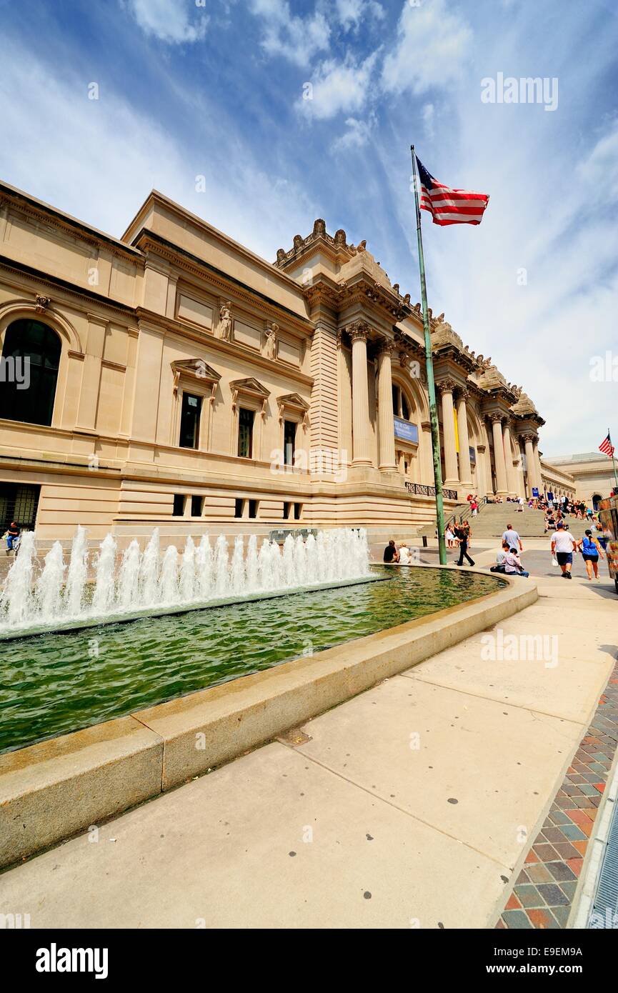 Central Library building in New York City Stock Photo - Alamy