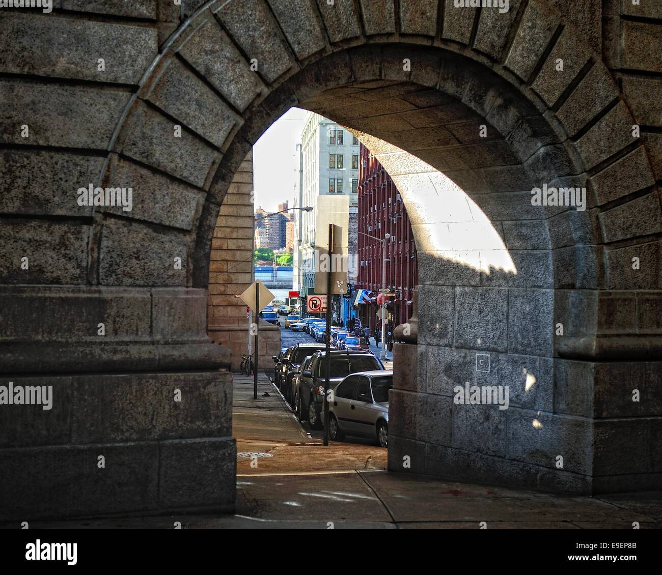 Walkway under the bridge hi-res stock photography and images - Alamy